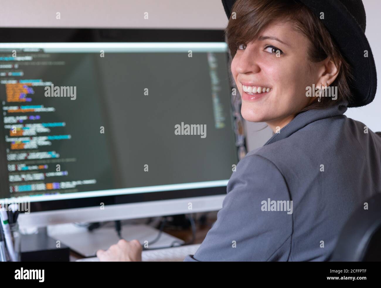 Computer programing hi-res stock photography and images - Alamy