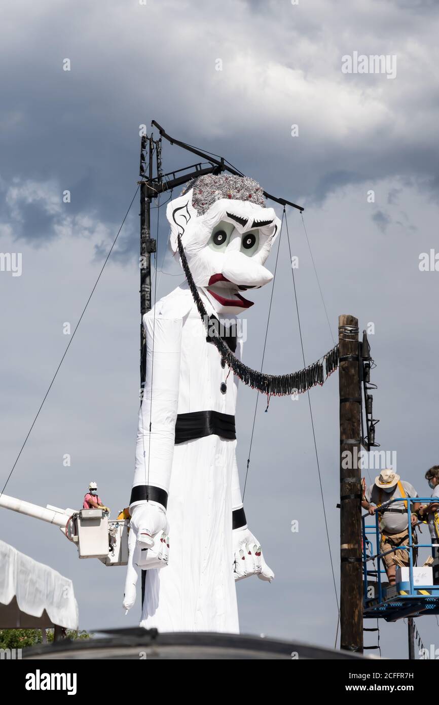 Old man gloom zozobra hi-res stock photography and images - Alamy
