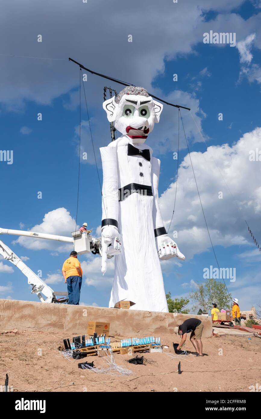 Old man gloom zozobra hi-res stock photography and images - Alamy