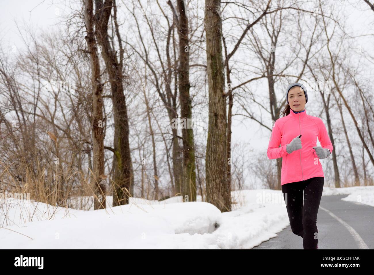 Exercise cardio hi-res stock photography and images - Alamy