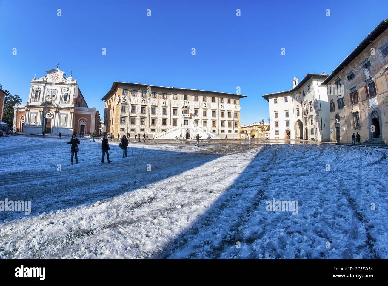 Monument knights of italy hi-res stock photography and images - Alamy