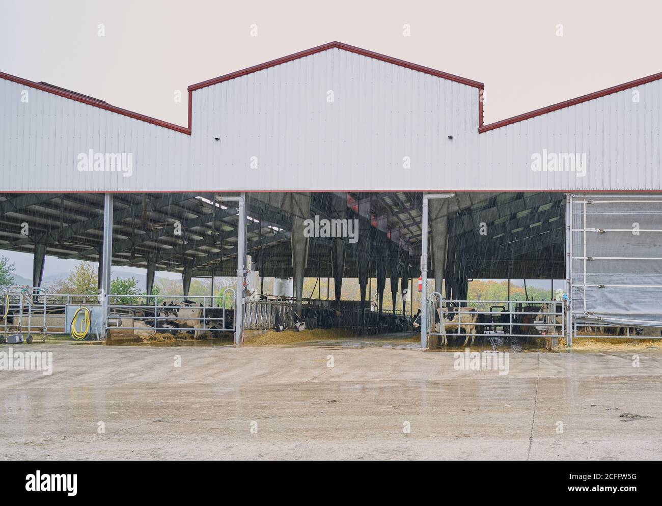 Metal fence under construction hi-res stock photography and images - Alamy