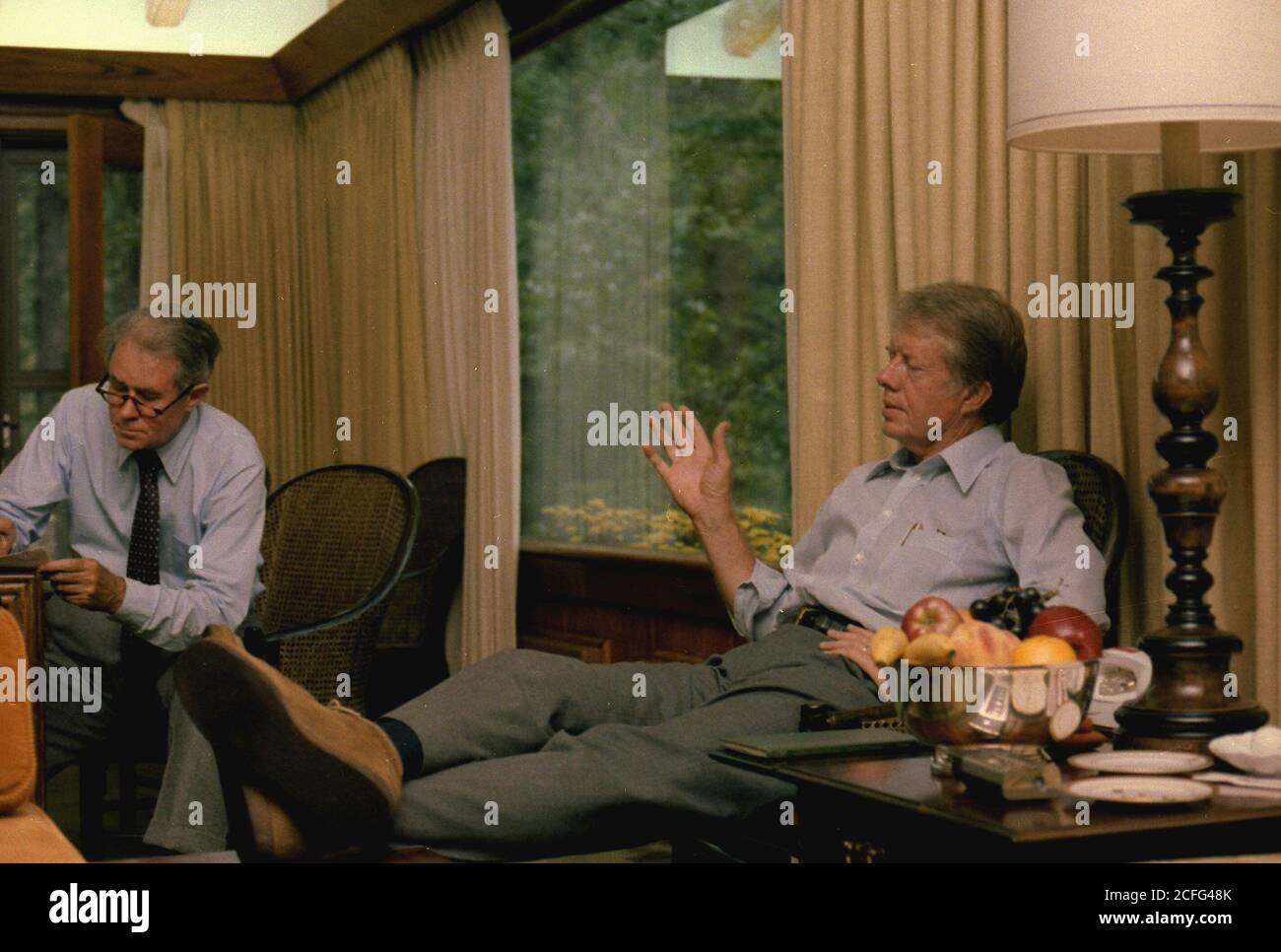 Cyrus Vance and Jimmy Carter confer at Camp David ca. 09/18/1978 Stock ...