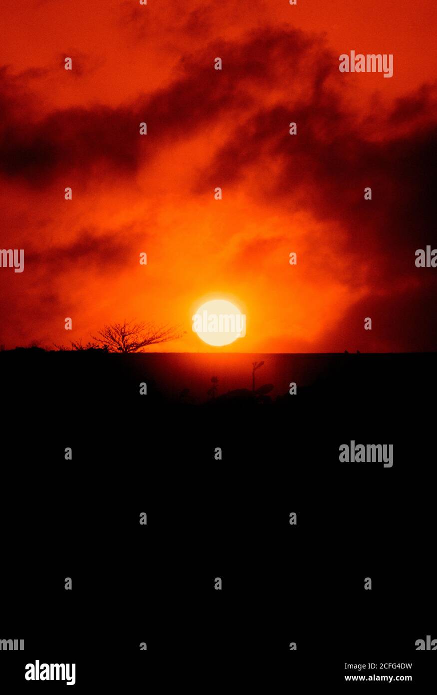 Sunset and wall Stock Photo - Alamy