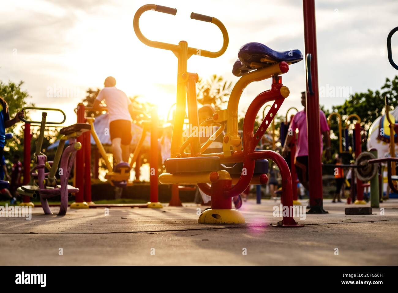 Public park outdoor gym equipment hi-res stock photography and images ...