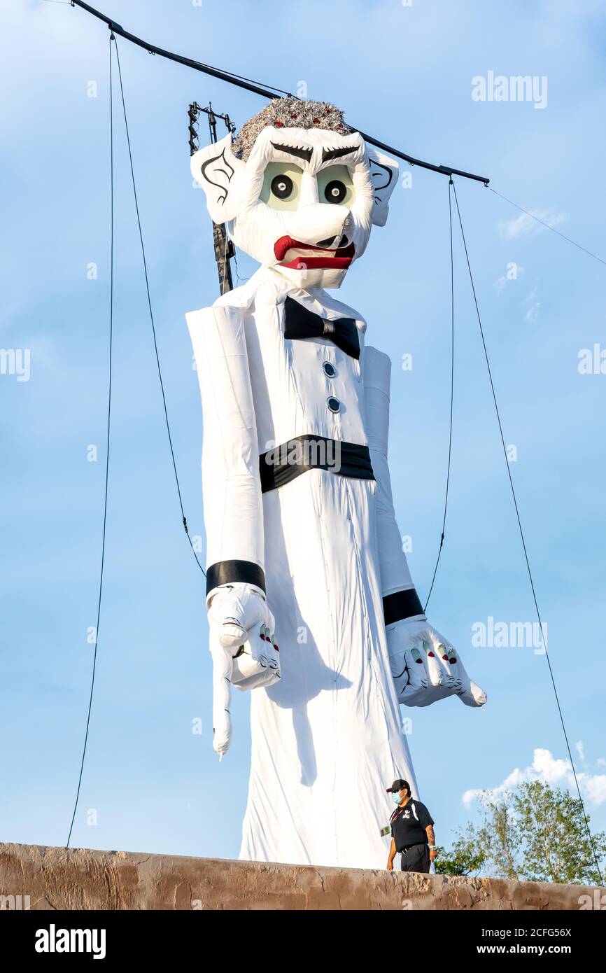 Old man gloom zozobra hi-res stock photography and images - Alamy