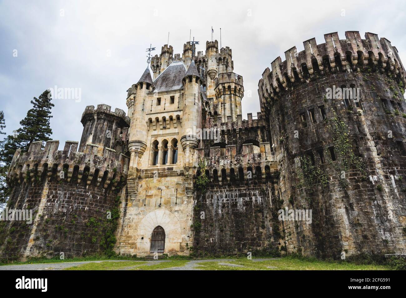 Butrón castle in Gatica, Basque Country in Spain Stock Photo - Alamy