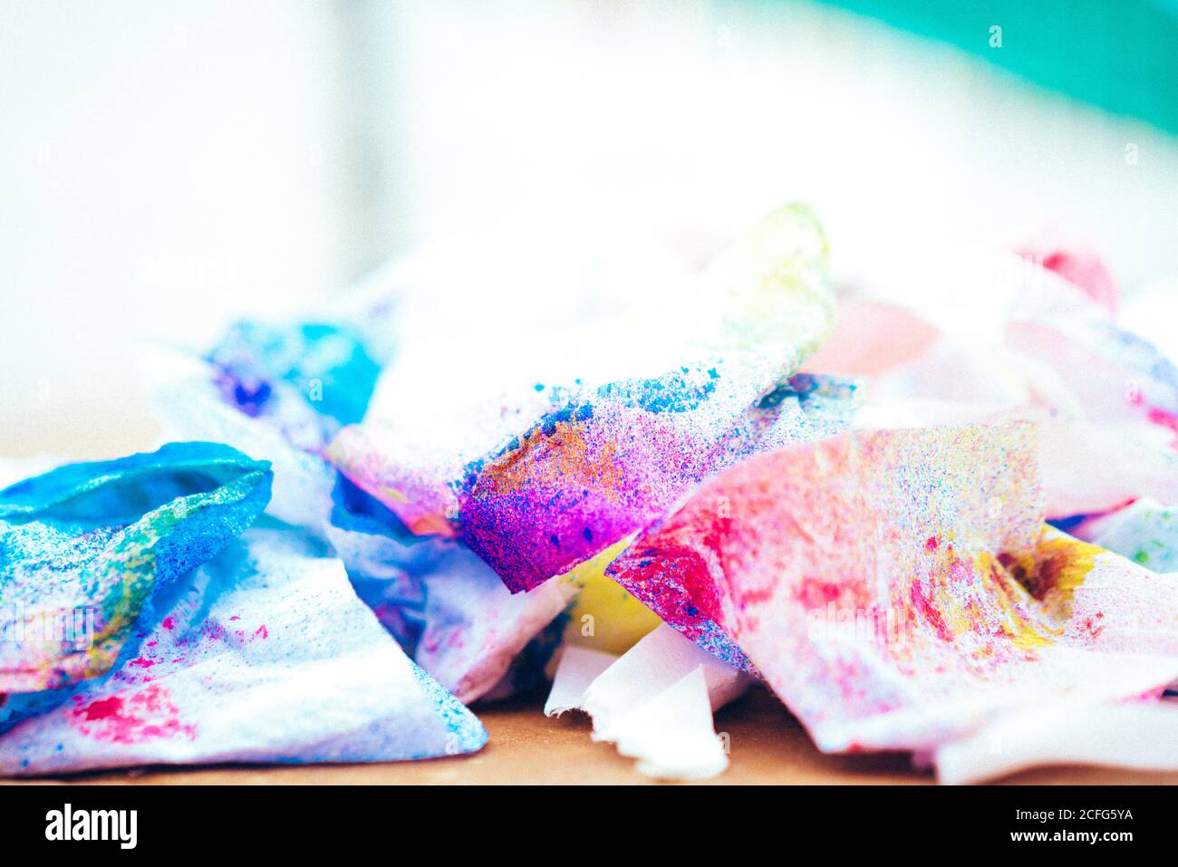 Crumpled tissue paper illustration hi-res stock photography and images ...