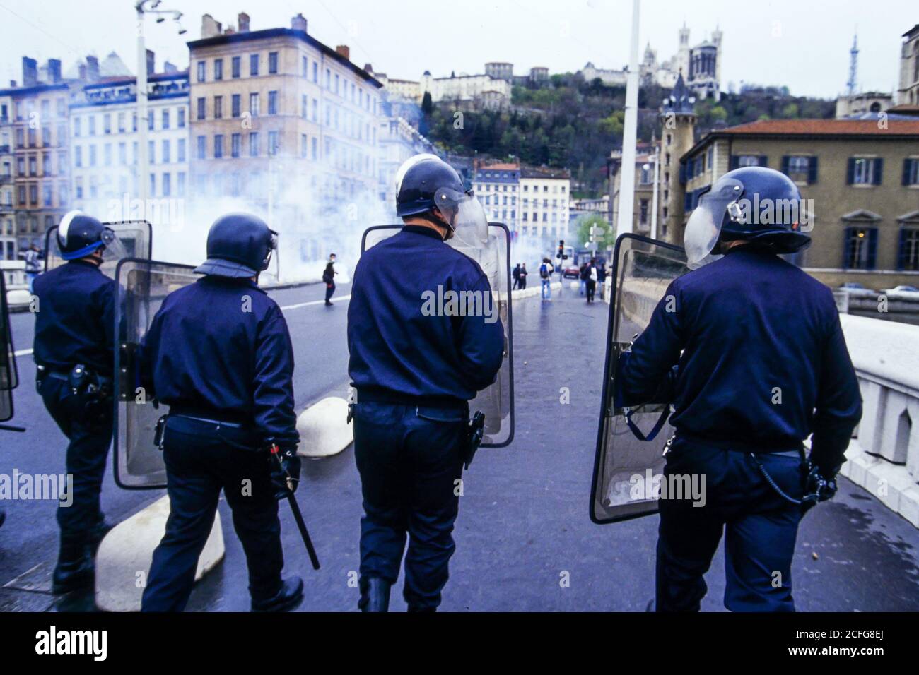 French riot police forces face protesters young demonstrating against ...