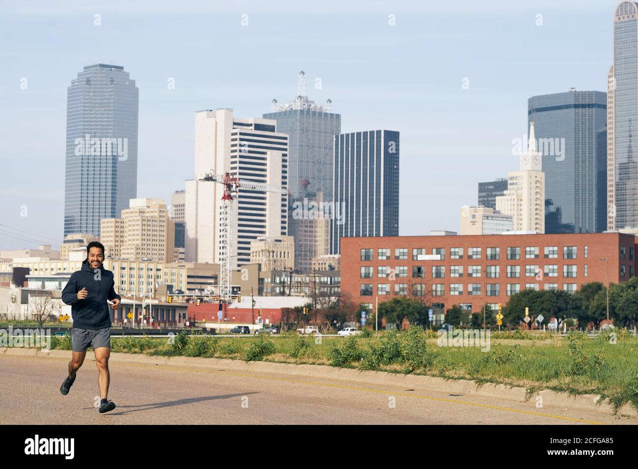 Dallas road runner hi-res stock photography and images - Alamy