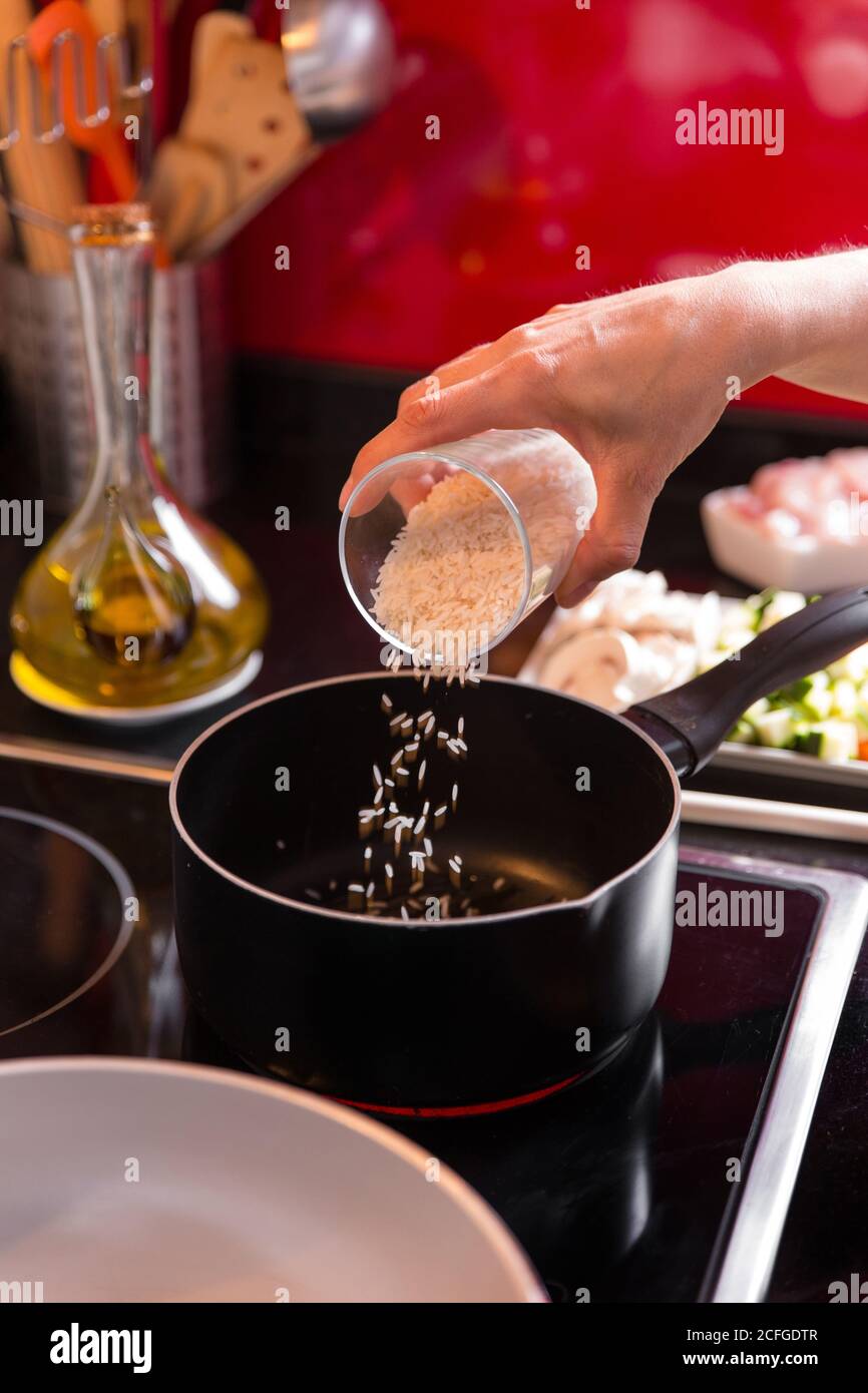 Chef frying rice hi-res stock photography and images - Alamy