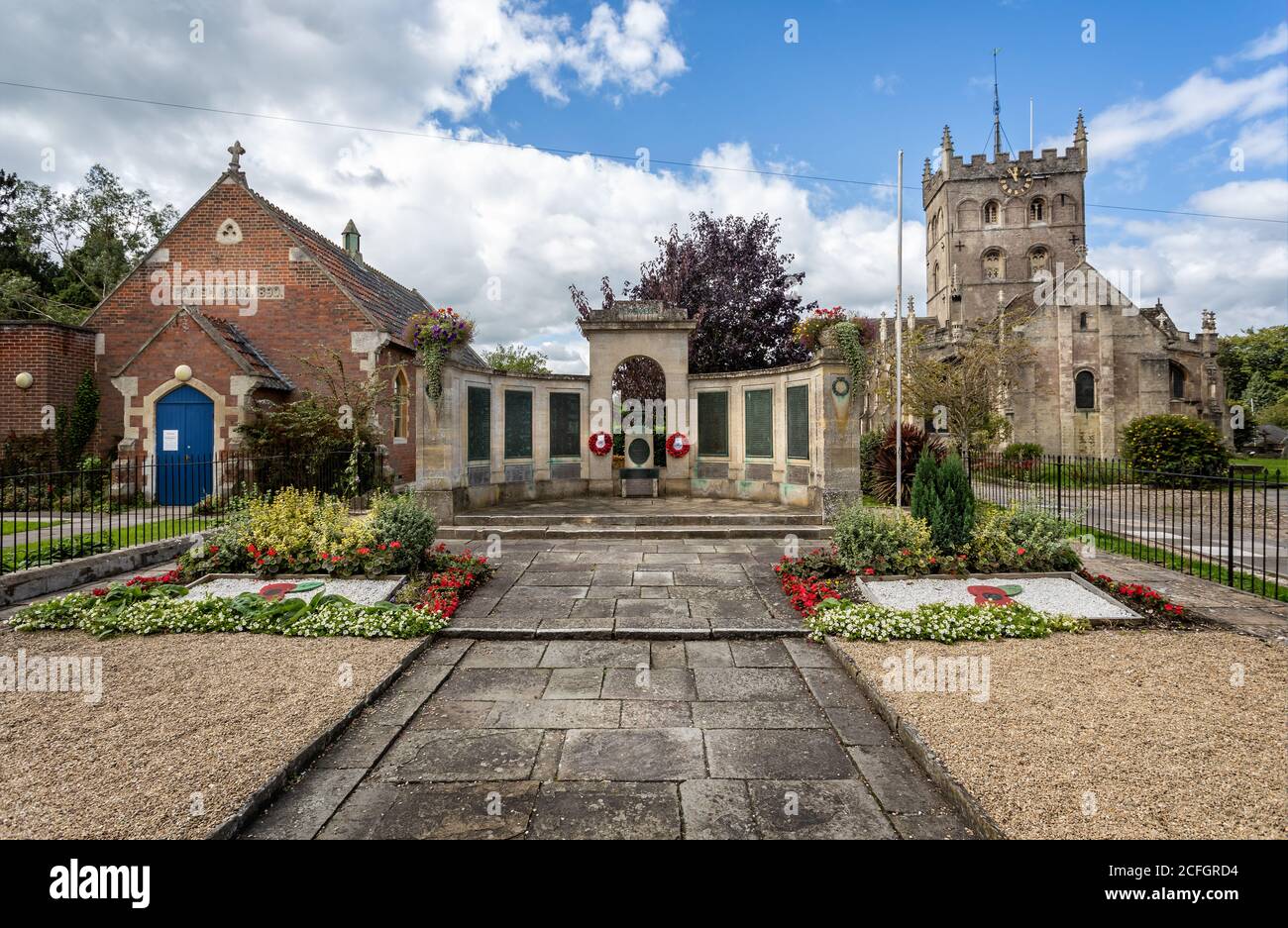 World War memorial and St John The Baptist's Church in Long Street ...