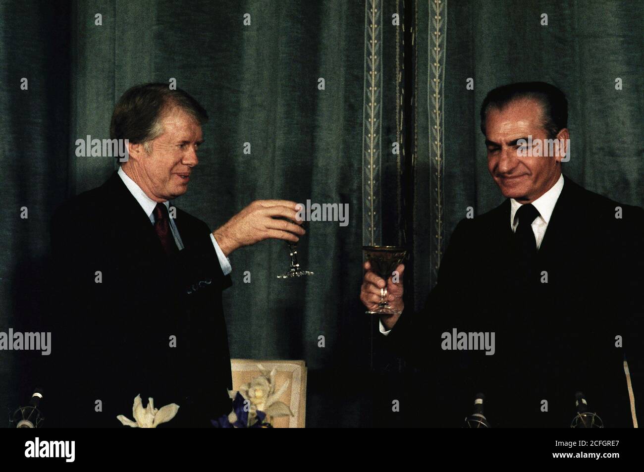 Jimmy Carter and the Shah of Iran ca. 31 December 1977 Stock Photo - Alamy