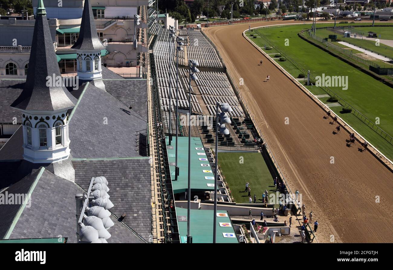Race finish line hi-res stock photography and images - Alamy