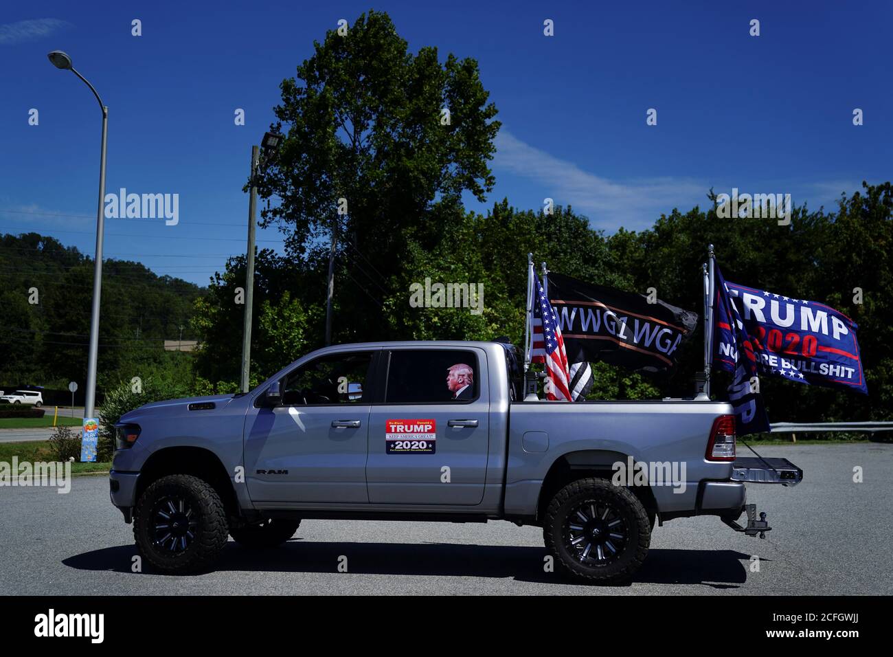 Trump Flag Truck High Resolution Stock Photography and Images - Alamy