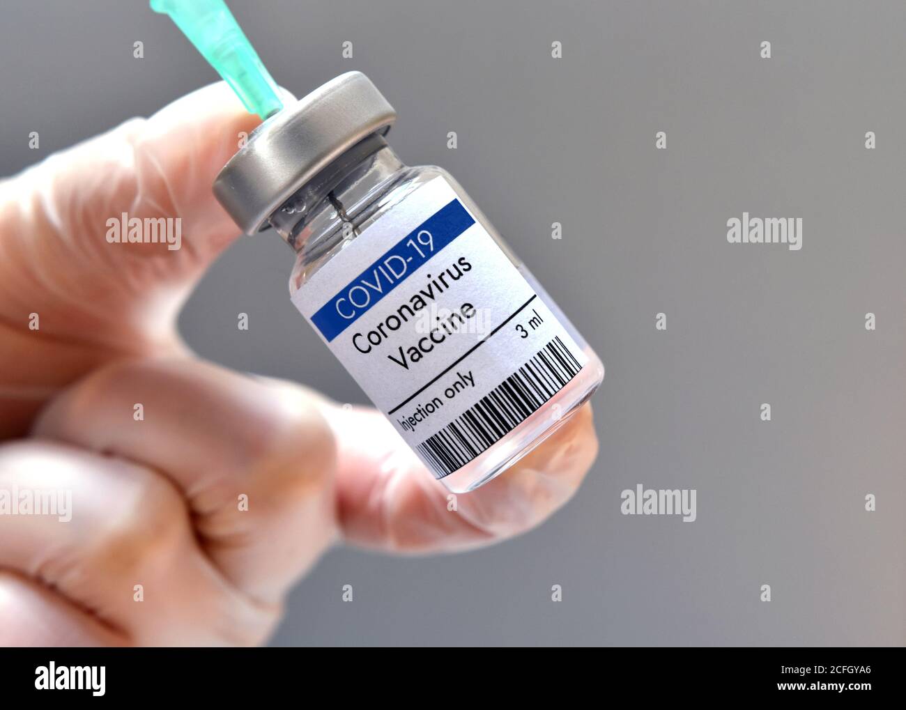 Vaccine against coronavirus in phial at third trial phase at Moderna ...