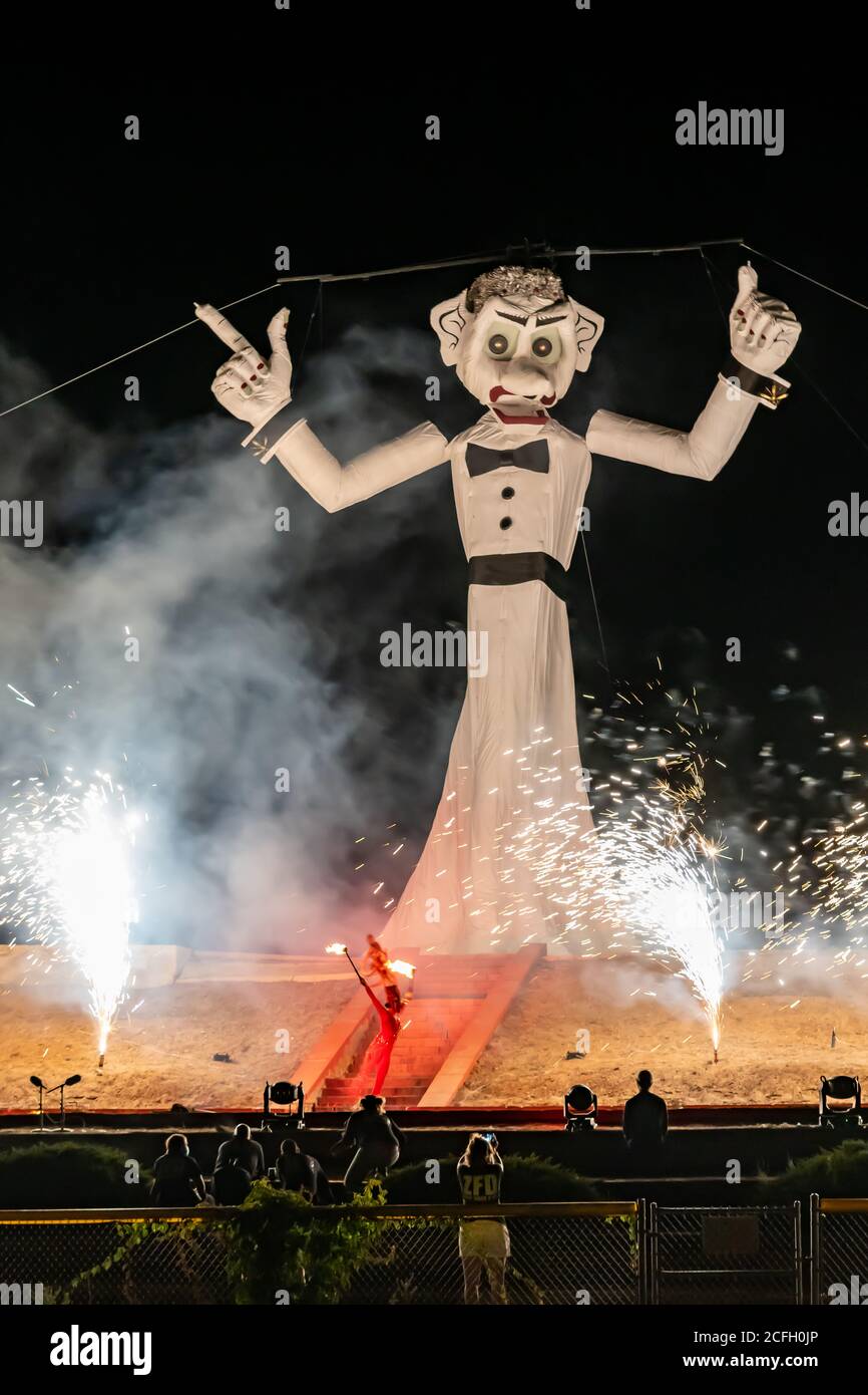 Zozobra (Old Man Gloom) in Santa Fe, New Mexico Stock Photo - Alamy