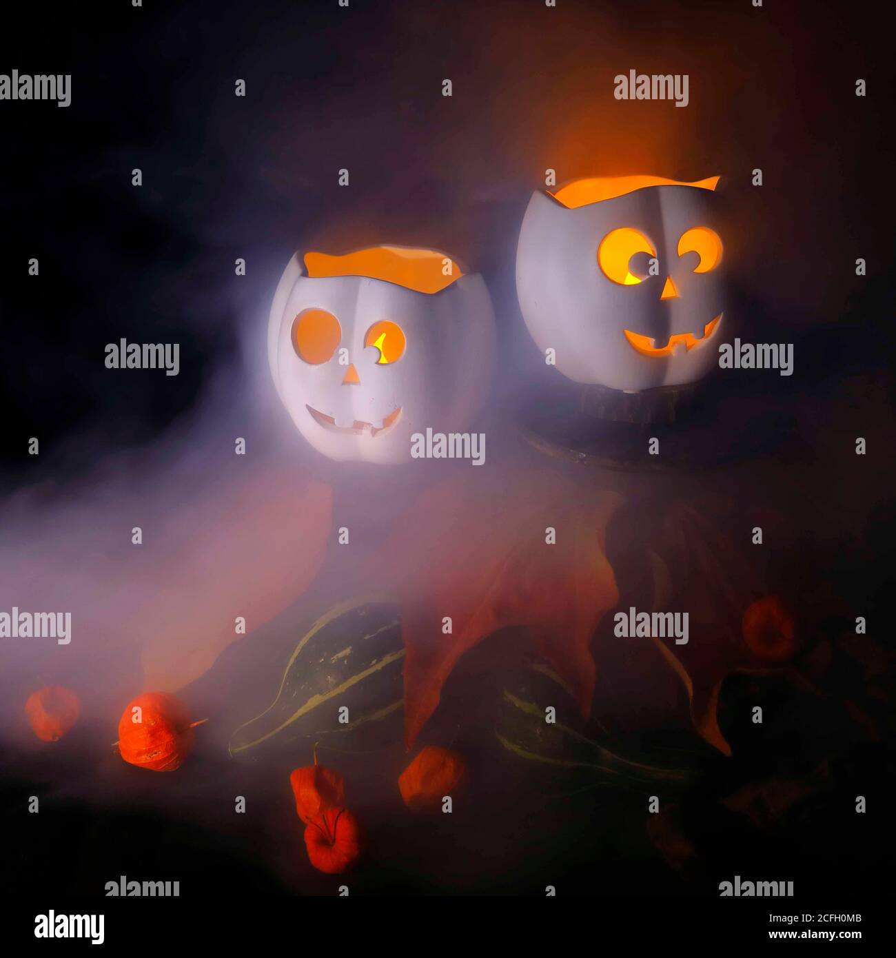 Creepy fog hi-res stock photography and images - Alamy