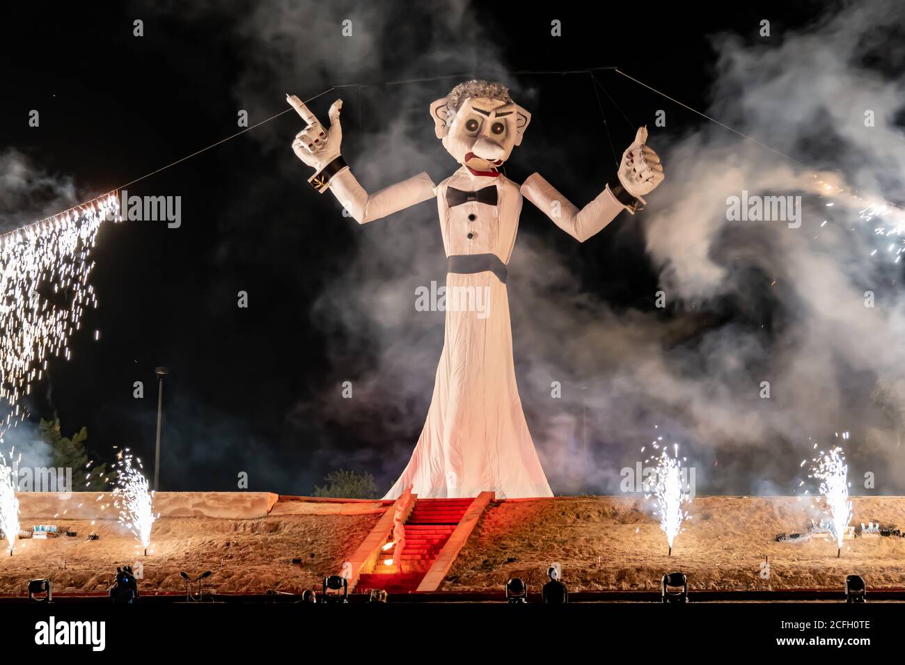 Zozobra (Old Man Gloom) in Santa Fe, New Mexico Stock Photo - Alamy