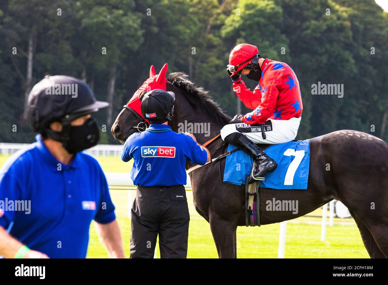 Graham lee jockey hi-res stock photography and images - Alamy