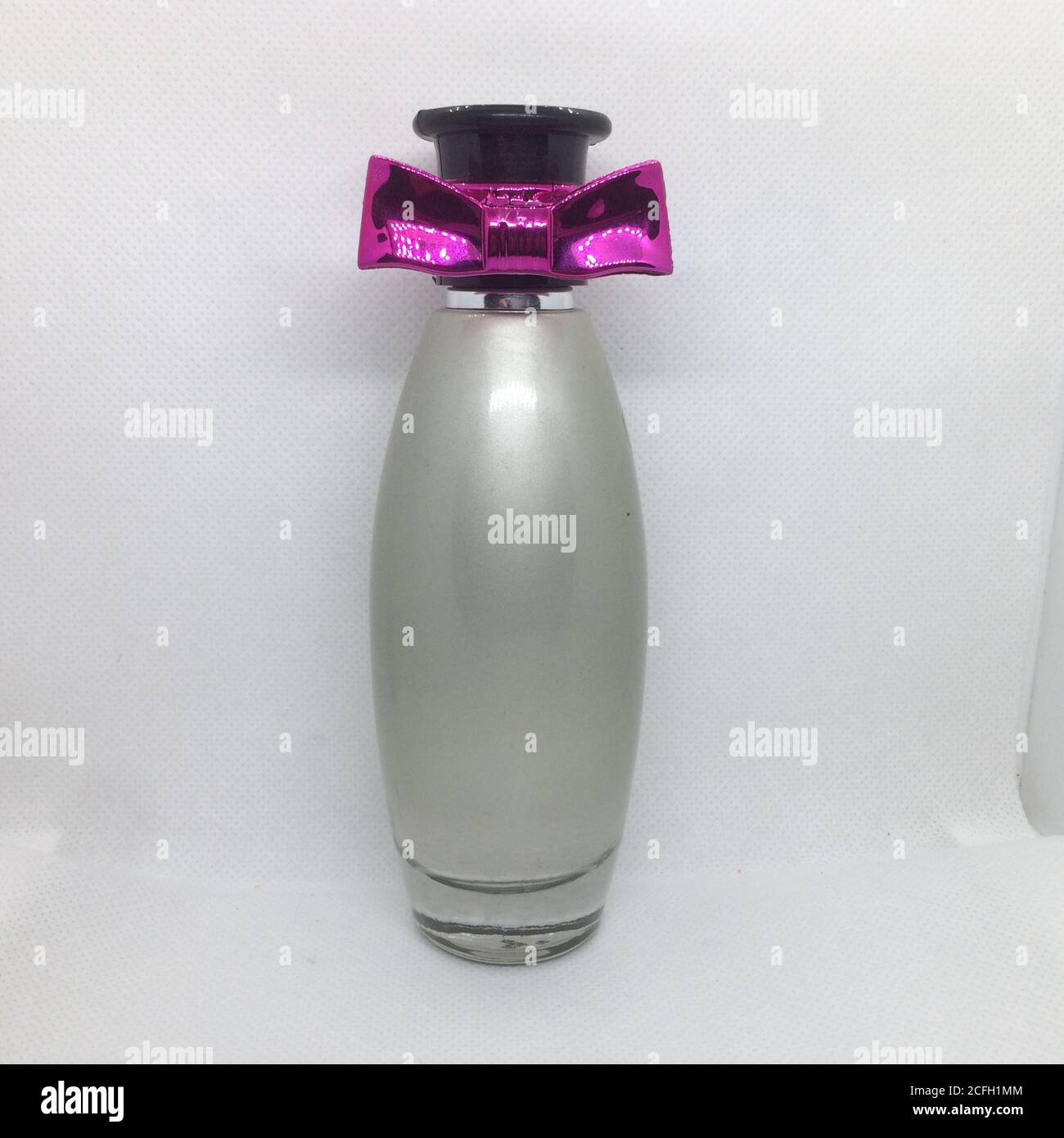 Fragrance essence hi-res stock photography and images - Alamy