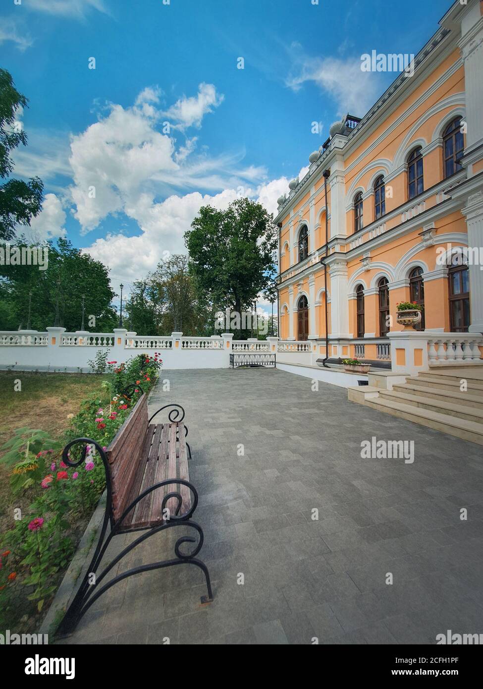 Castle chateau manor mansion hi-res stock photography and images - Alamy