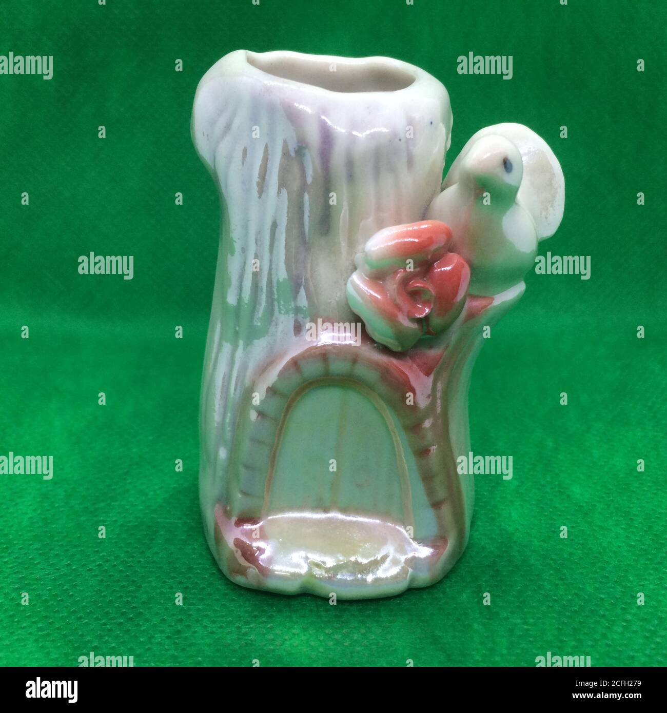 Hearing Aid, Behind-the-Ear Device, Sound Amplification Stock Photo - Alamy