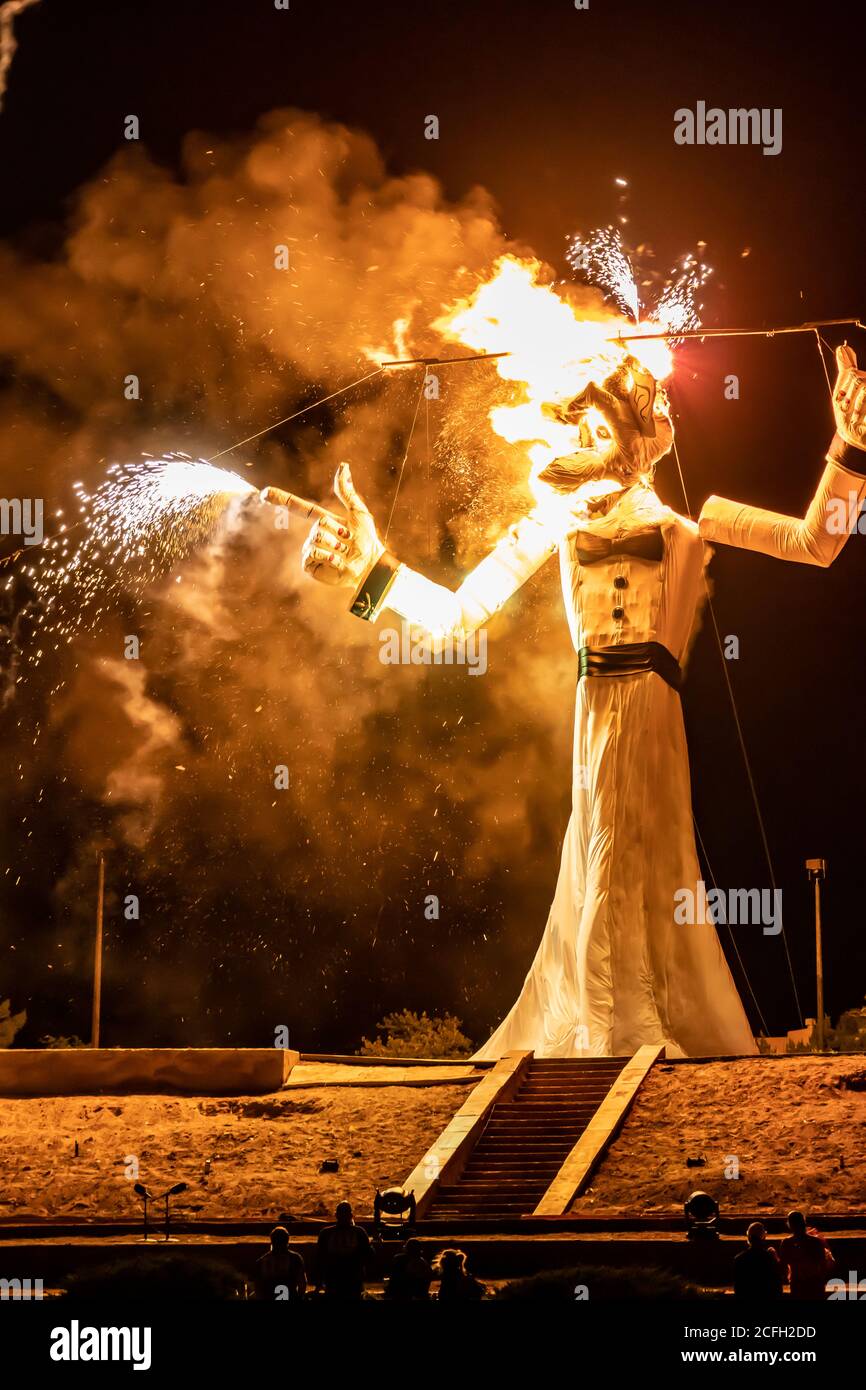 Old man gloom zozobra hi-res stock photography and images - Alamy