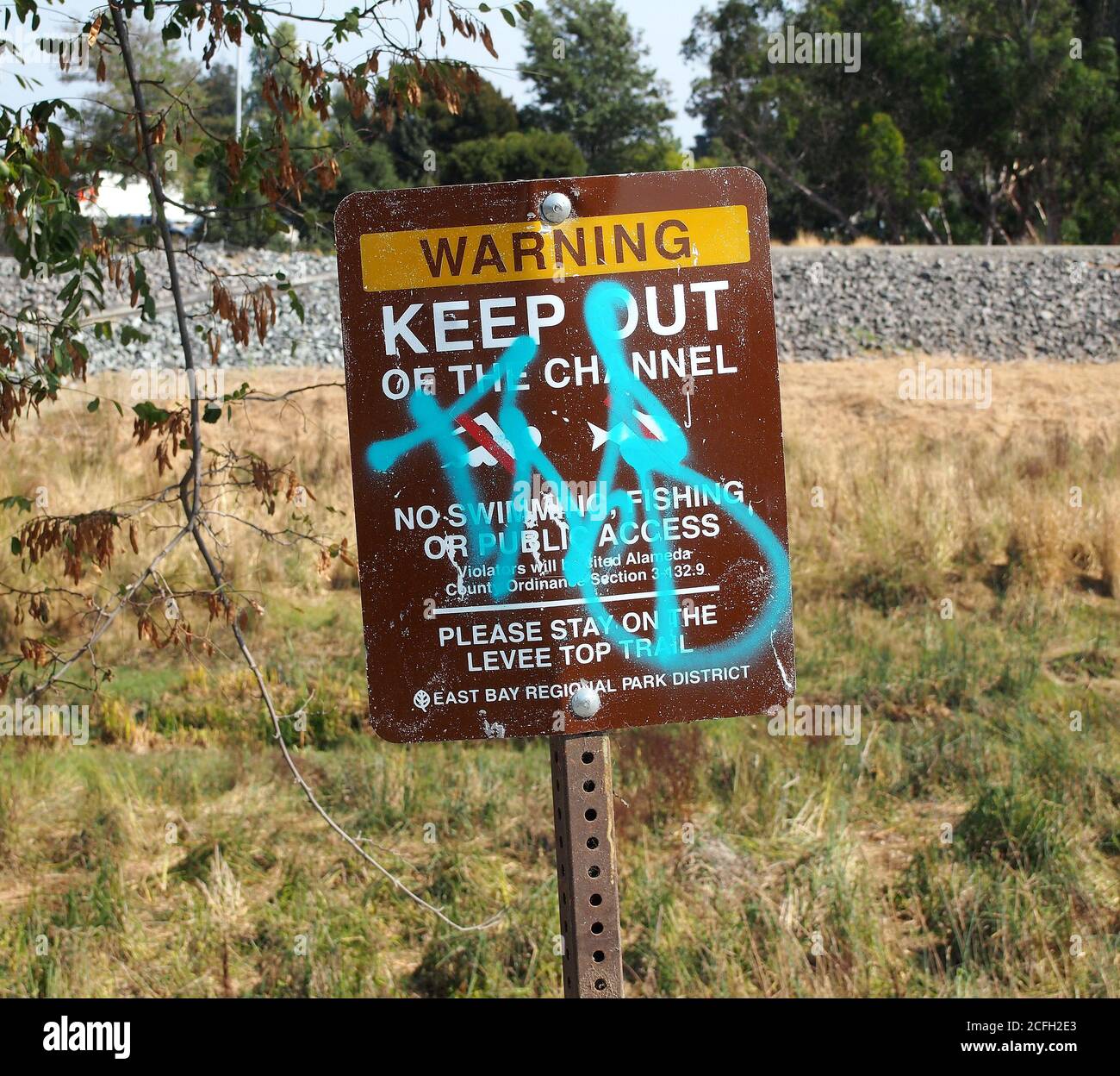 Graffiti Warning Sign High Resolution Stock Photography and Images - Alamy