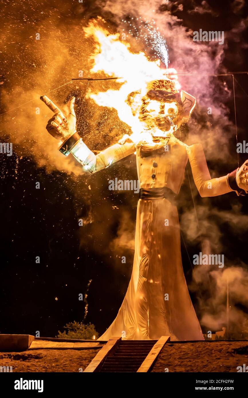 Old man gloom zozobra hi-res stock photography and images - Alamy