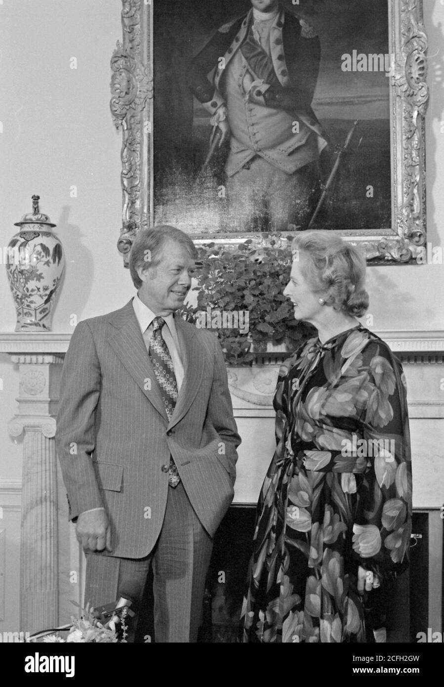 Jimmy Carter with Margaret Thatcher ca. 13 September 1977 Stock Photo ...