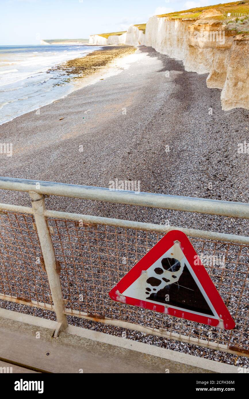 The White Cliffs of Dover, part of the North Downs formation, is the ...