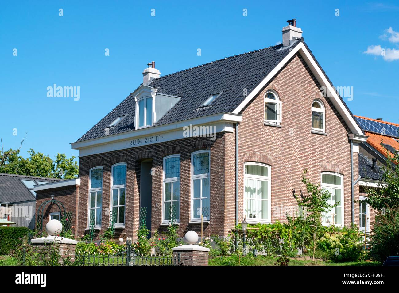 An old Dutch house standing in the Dutch village the Ooij in Gelderland ...