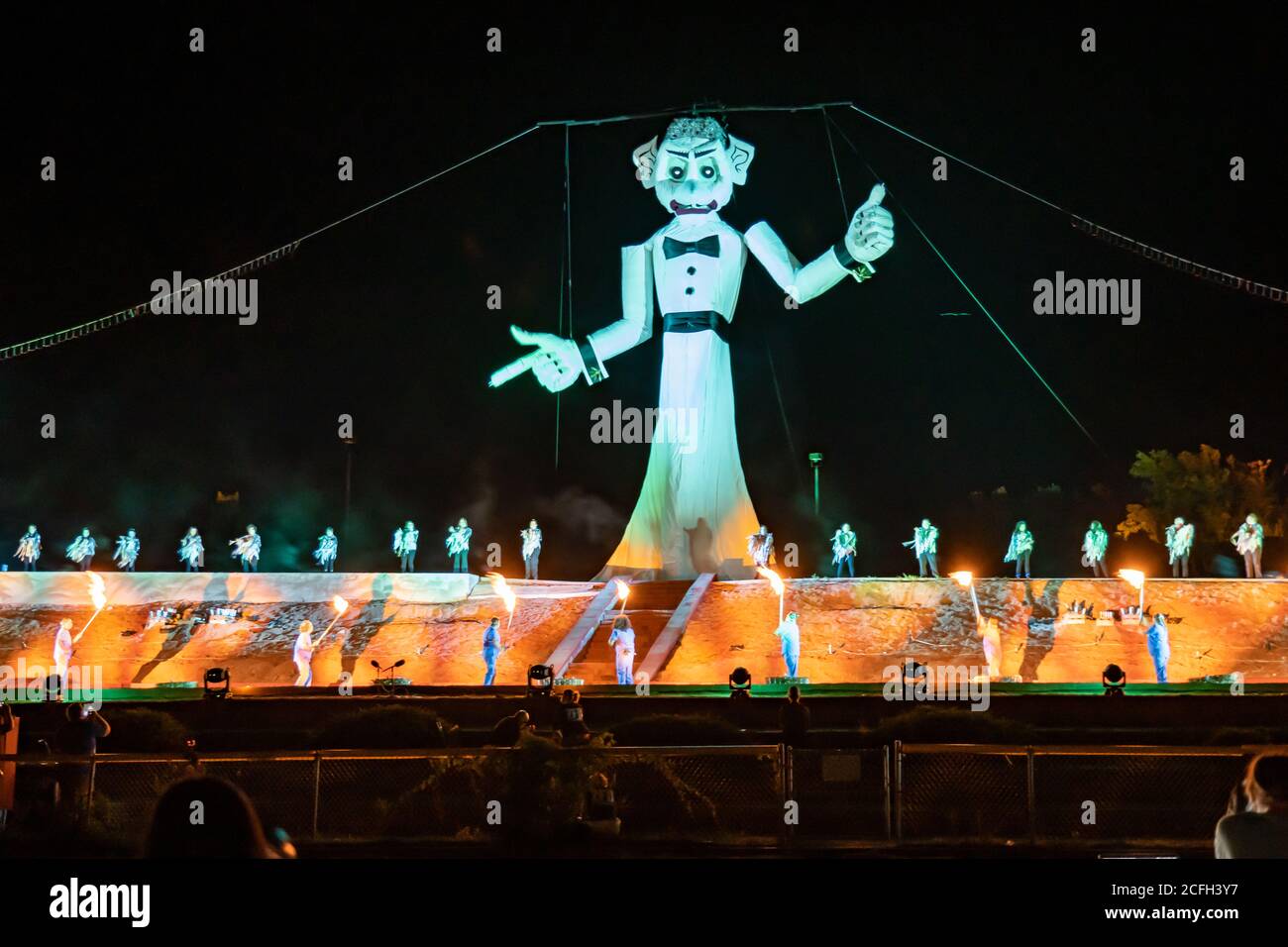 Zozobra (Old Man Gloom) in Santa Fe, New Mexico Stock Photo - Alamy