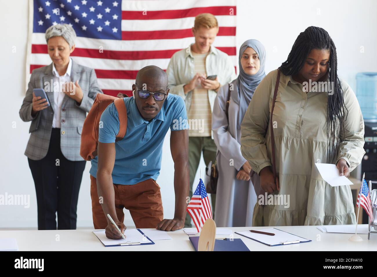 Group forms hi-res stock photography and images - Alamy