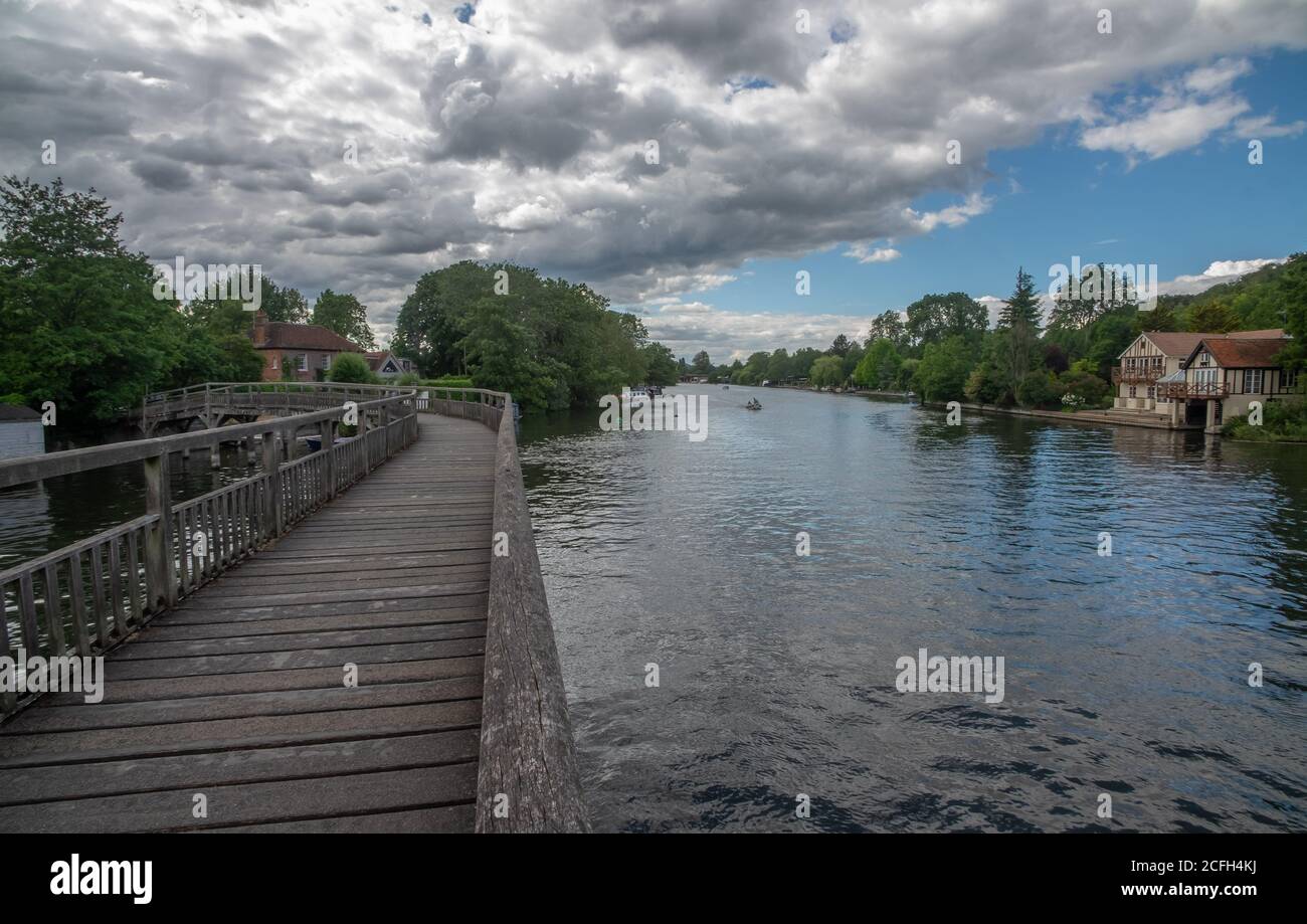 Henley river hi-res stock photography and images - Alamy