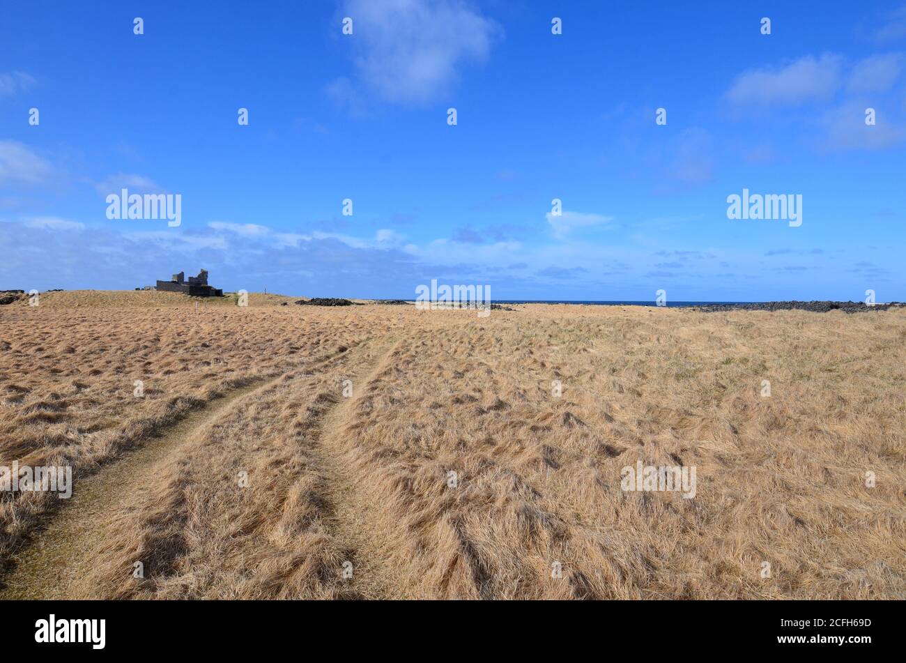 Stunning remote stone ruins on Snaefellsnes Peninsula Stock Photo - Alamy