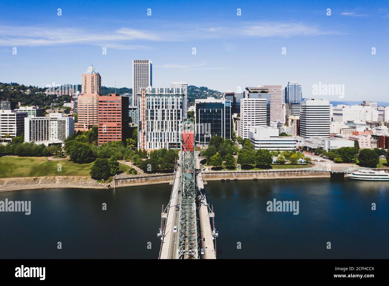 Aerial view willamette river bridge hi-res stock photography and images ...