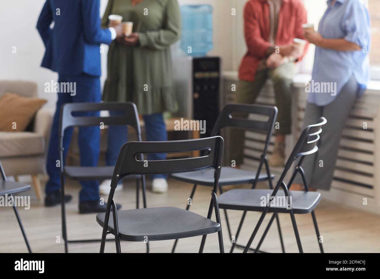 Empty chair therapy hi-res stock photography and images - Alamy