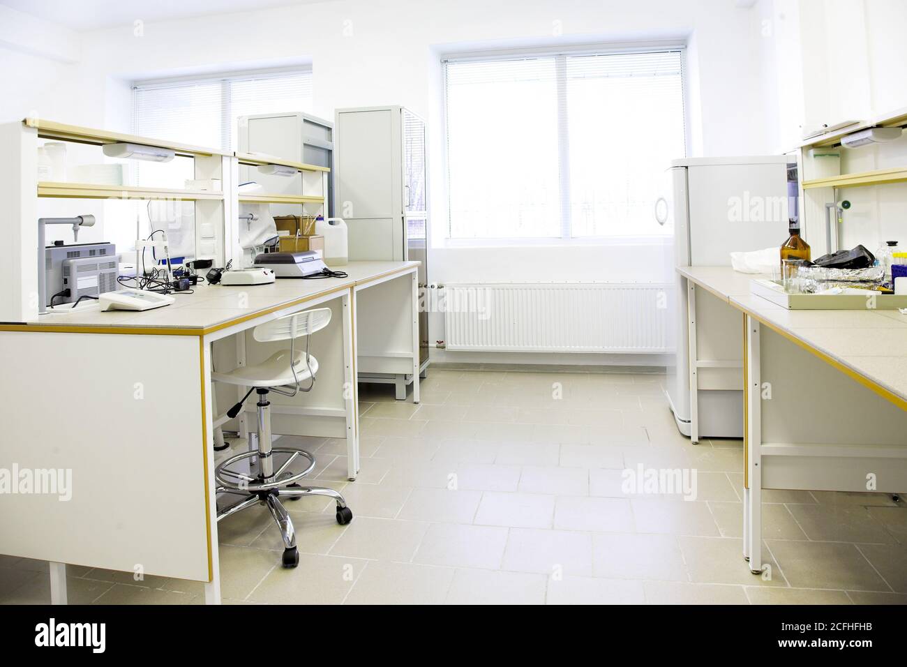 Interior clean modern white laboratory hi-res stock photography and ...