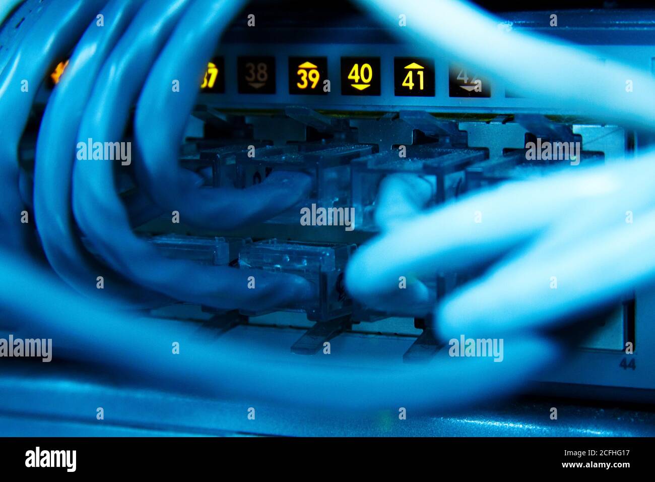 Supercomputer cables lamps hi-res stock photography and images - Alamy