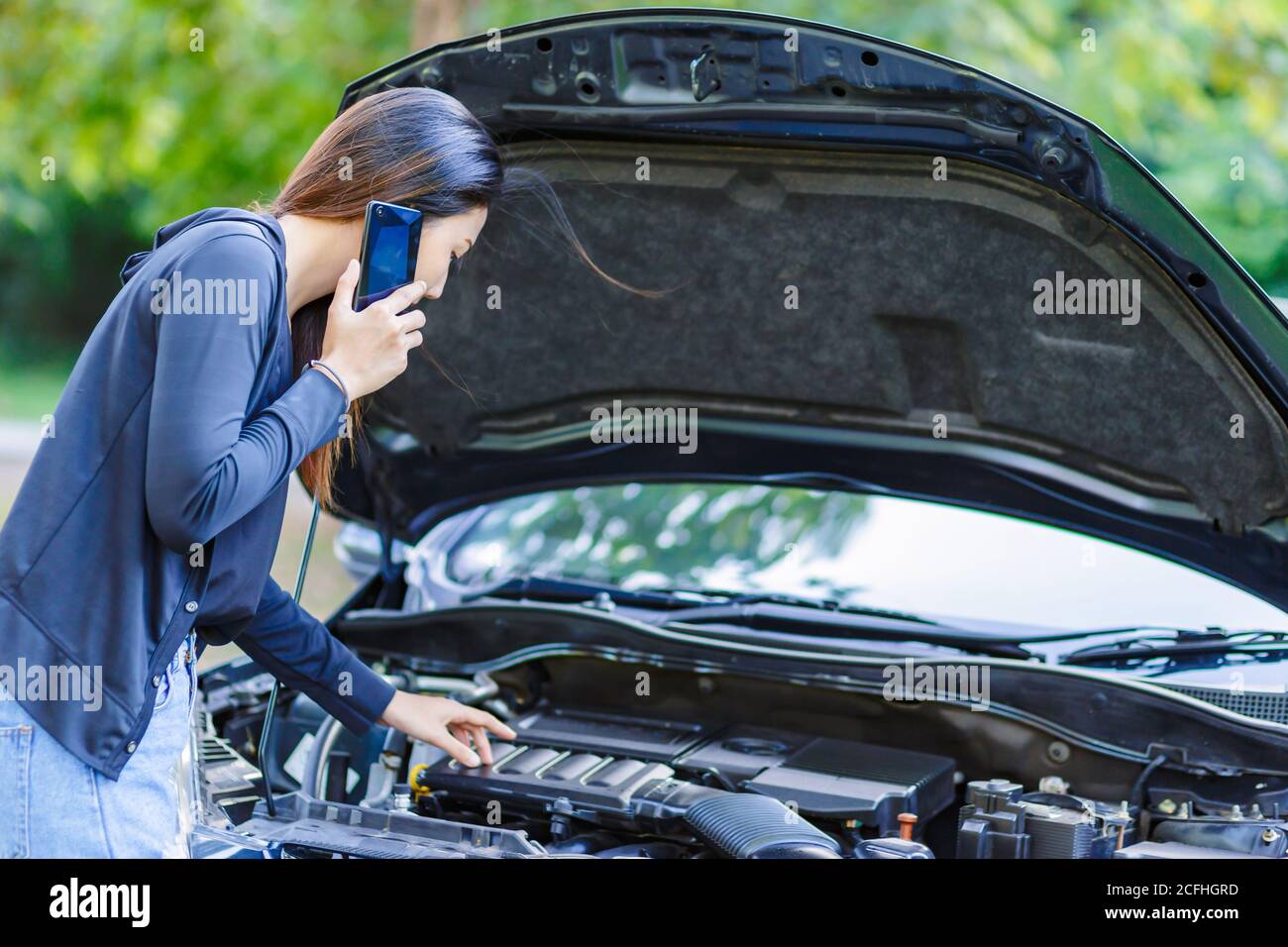 Broke Down Car High Resolution Stock Photography and Images - Alamy