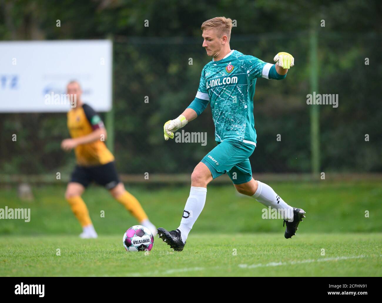 Kevin broll hi-res stock photography and images - Alamy