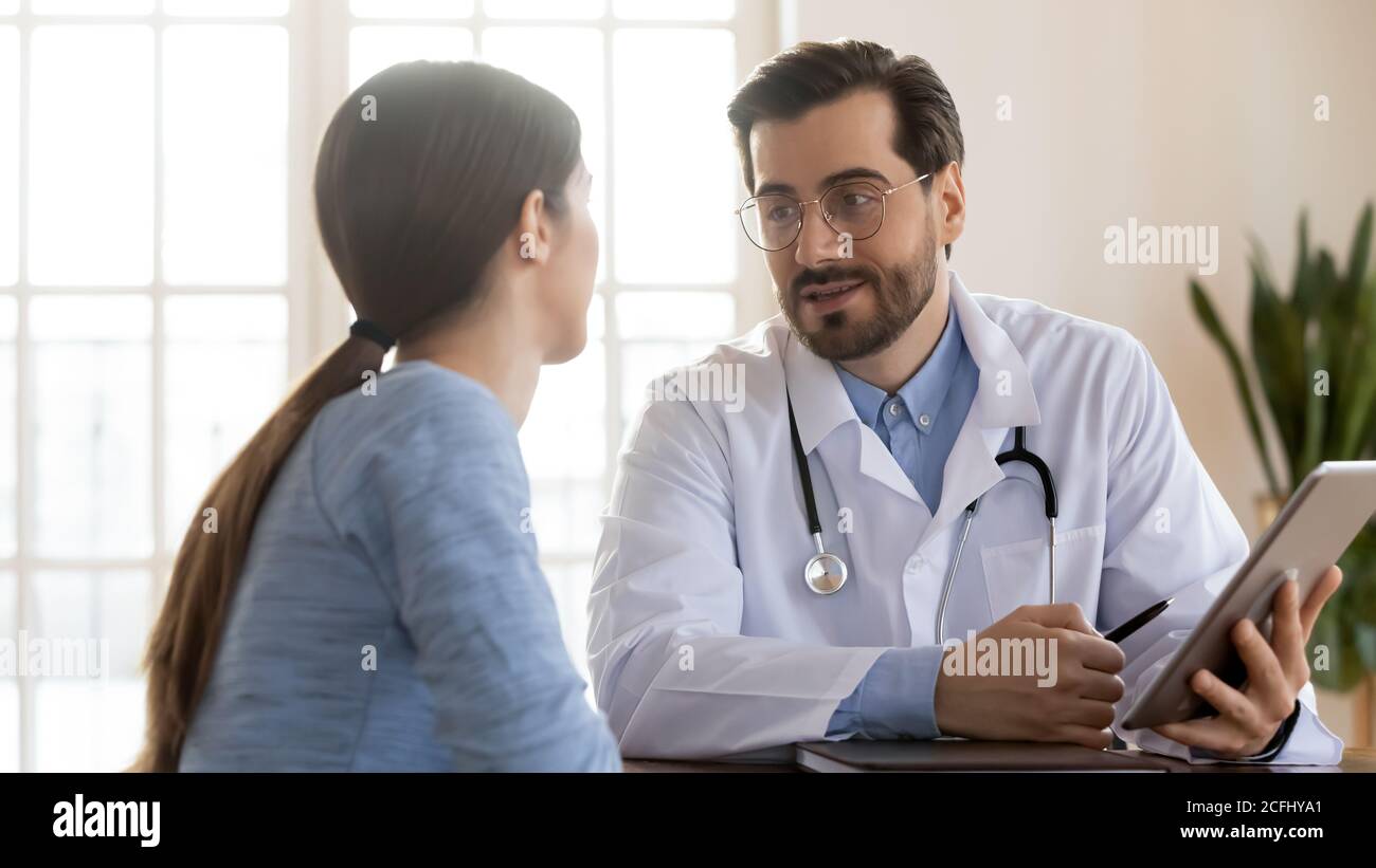 Doctor sick person hi-res stock photography and images - Alamy