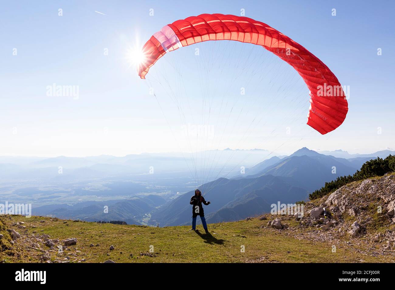 Launch paraglide hi-res stock photography and images - Alamy