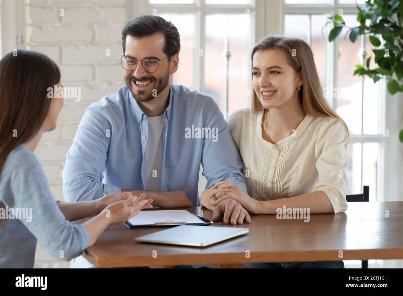 Bank woman counselor hi-res stock photography and images - Alamy
