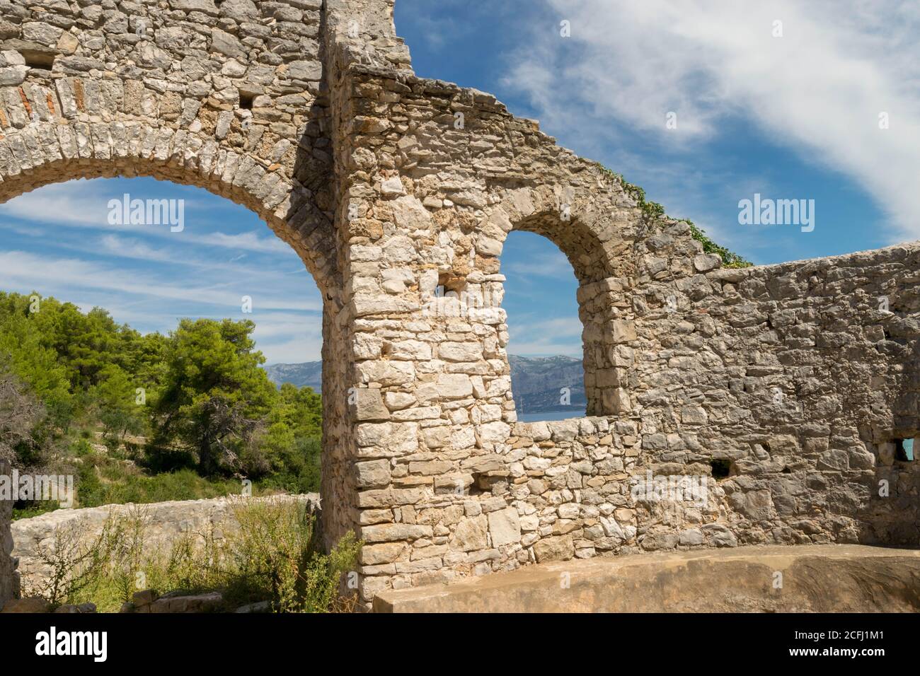 Alte ruine hi-res stock photography and images - Alamy
