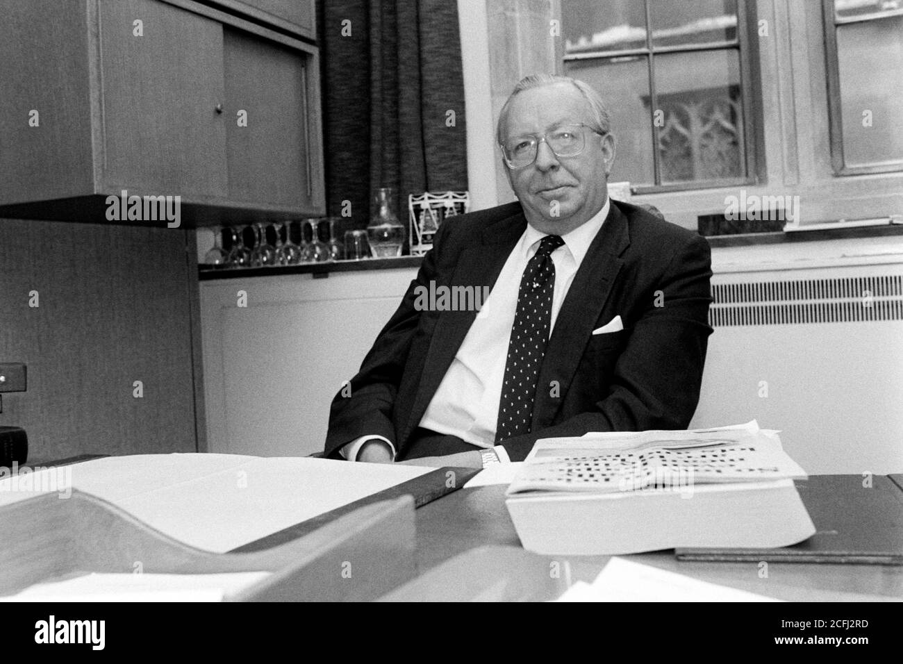 1990's office london Black and White Stock Photos & Images - Alamy
