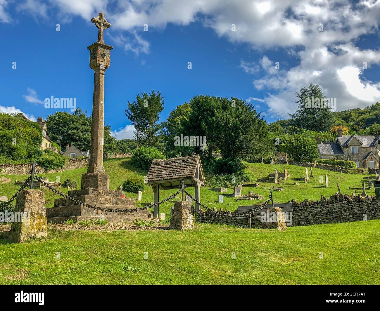 Memorial Cross at Sheepscombe, Gloucestershire Stock Photo - Alamy