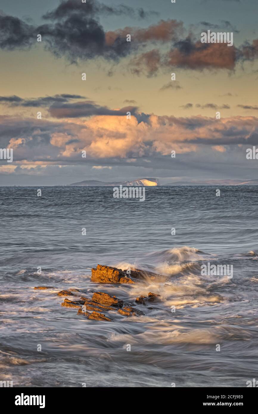 The needles isle of wight sunset hi-res stock photography and images ...